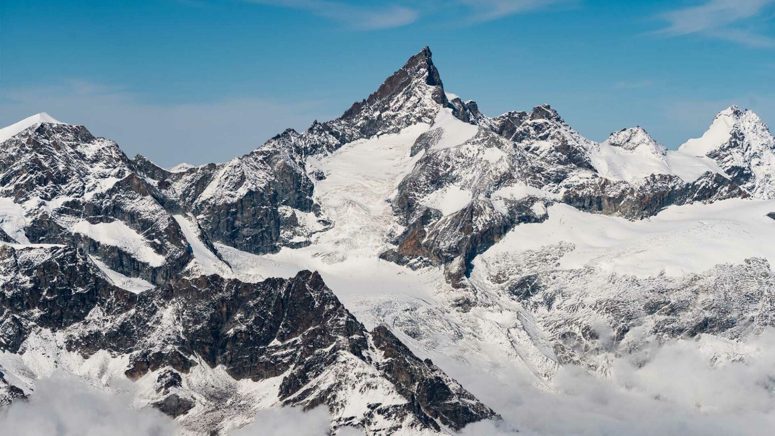 Case Study | Office Lobby LED Display | Neoti